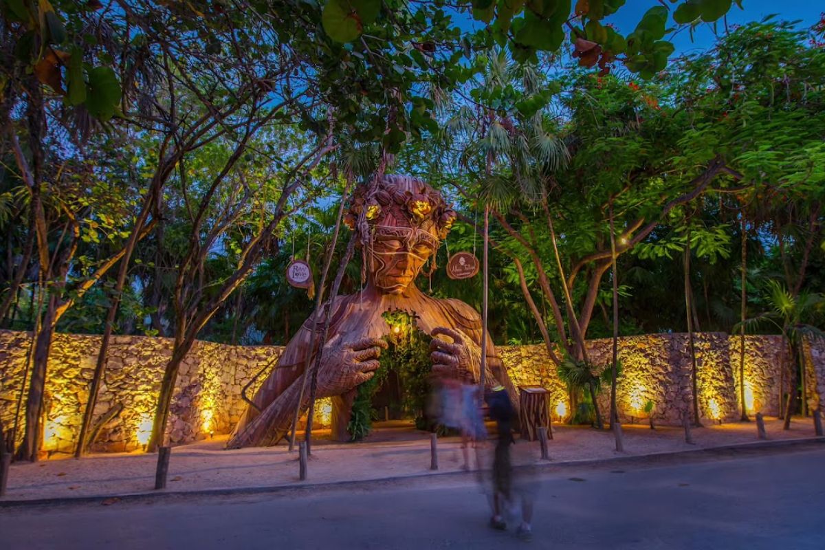 ¿Cómo puedes llegar a la famosa escultura 'Ven a la Luz' en Tulum?