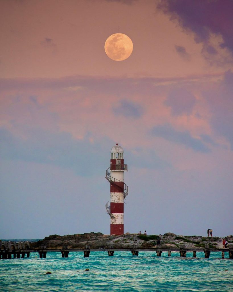 ¿Cómo llegar al Faro de Punta Cancún?