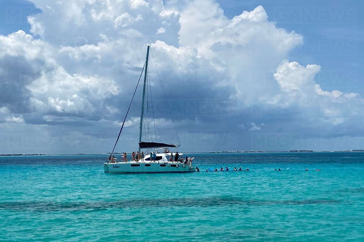 Esto debes de saber antes de abordar una embarcación turística en Cancún