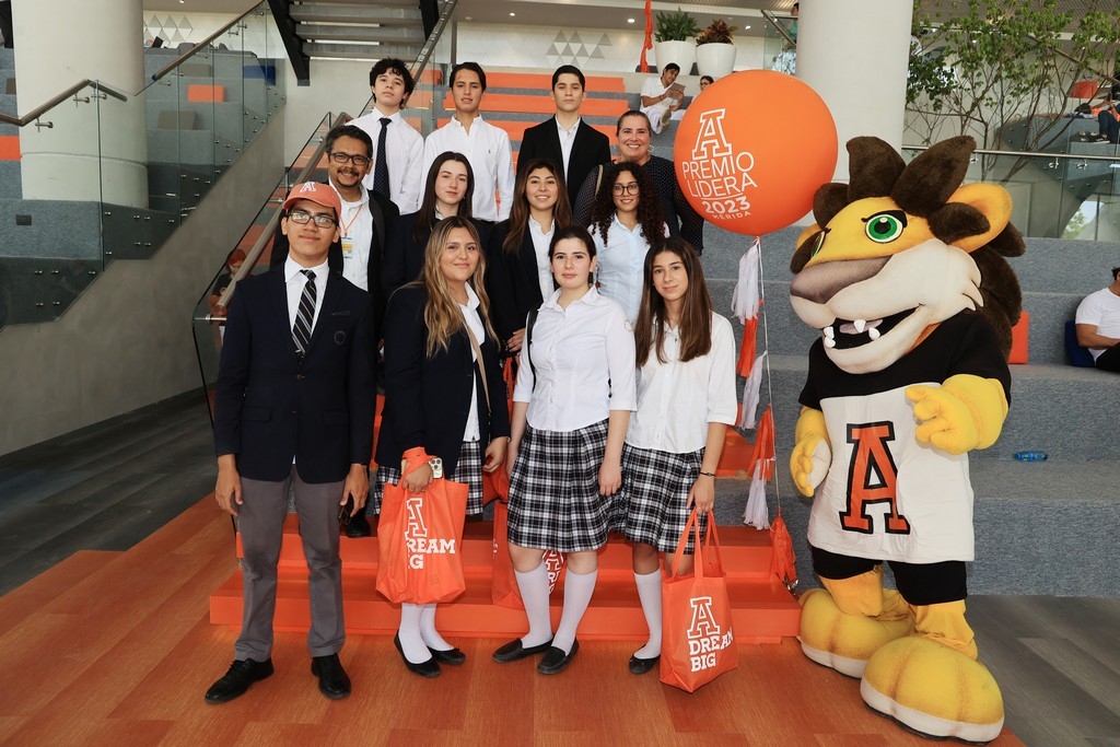 Premio Lidera 2023 en Anáhuac Mayab, reconoce a estudiantes de ...