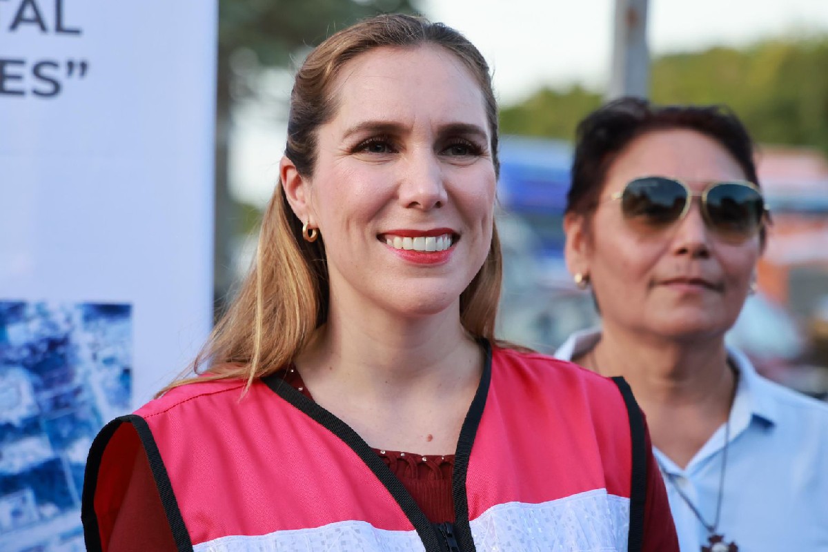 Atenea Gómez pide licencia en Isla Mujeres para ir por la reelección