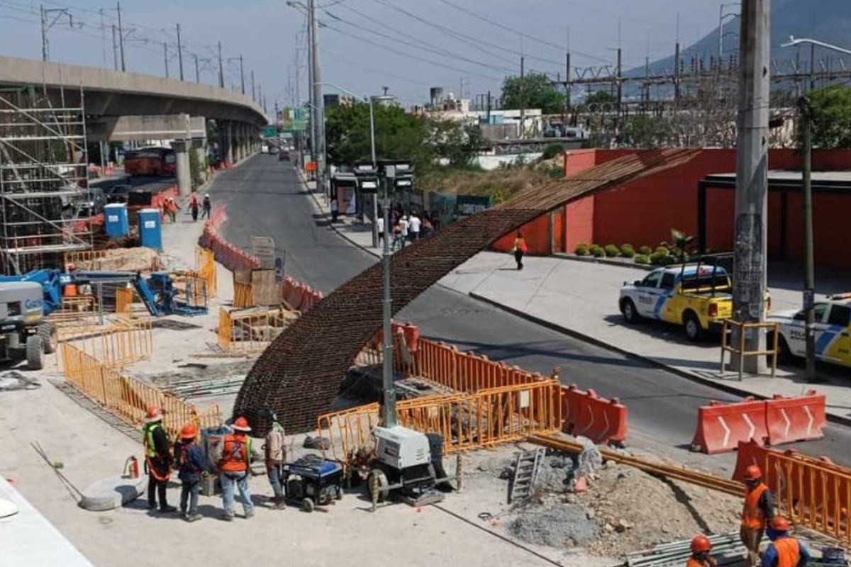 Colapsa estructura de la Línea 6 del Metro de Monterrey