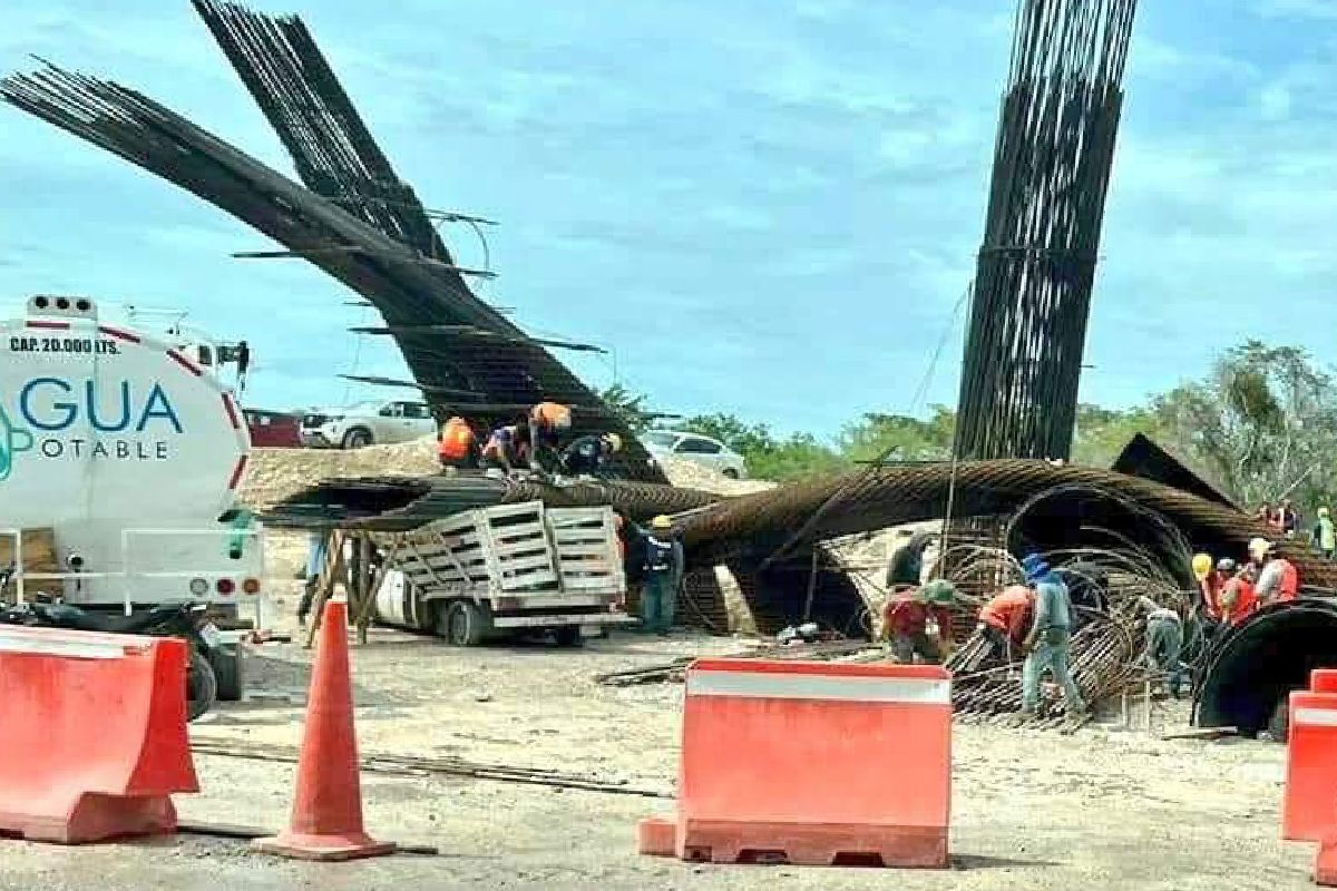 VIDEO: Estructura de puente del Tren Maya en Chetumal colapsa
