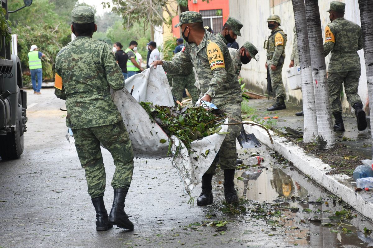 El Ejército y la Marina llegan a Quintana Roo ante impacto de Beryl